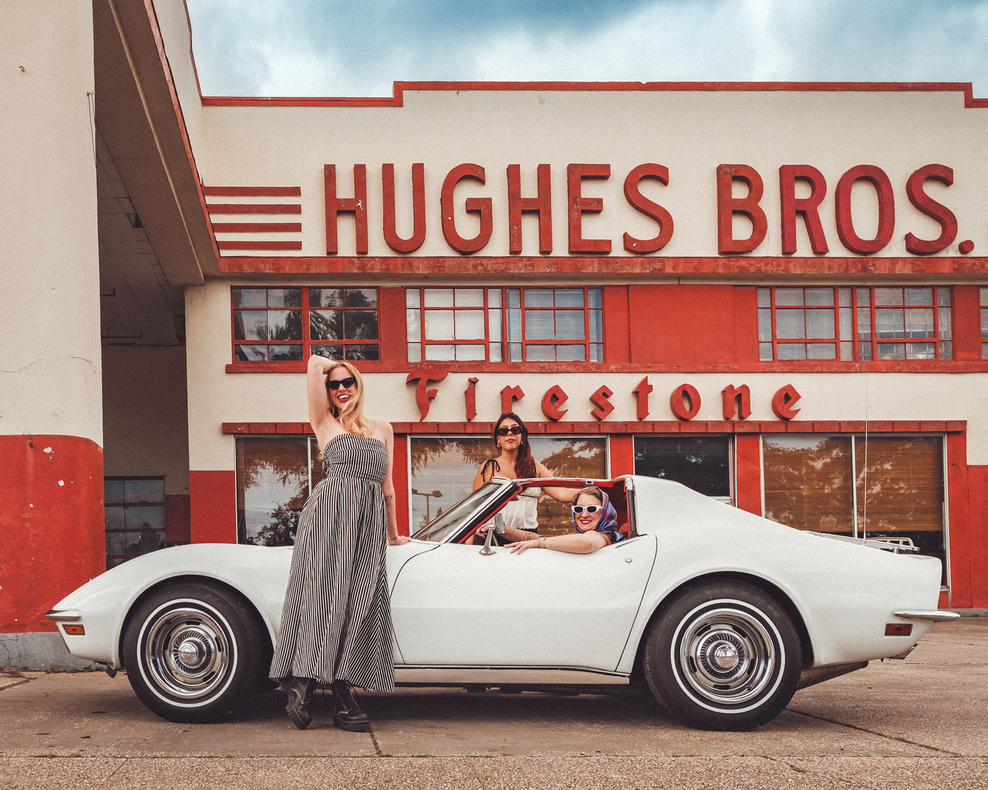 Gals – Modern Legend, LLC.