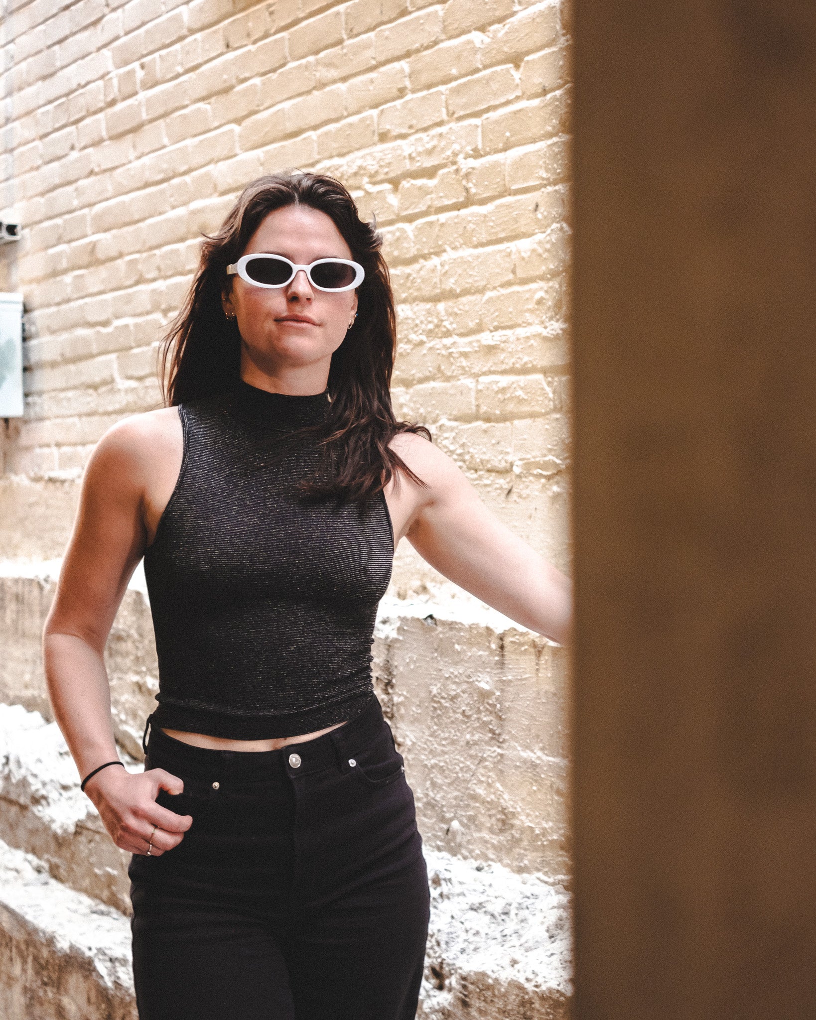 Gals – Modern Legend, LLC.